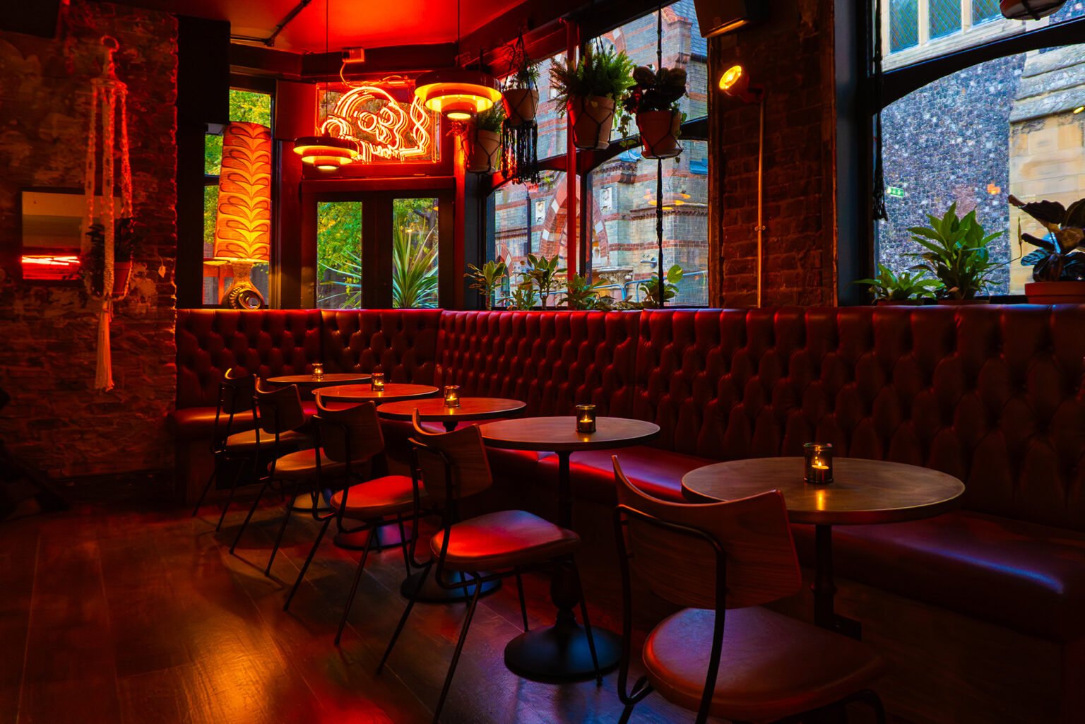 Professional Audio Power Amplifiers | System Controllers | Linea Research